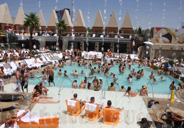Palms Pool Party | Bachelorette Vegas